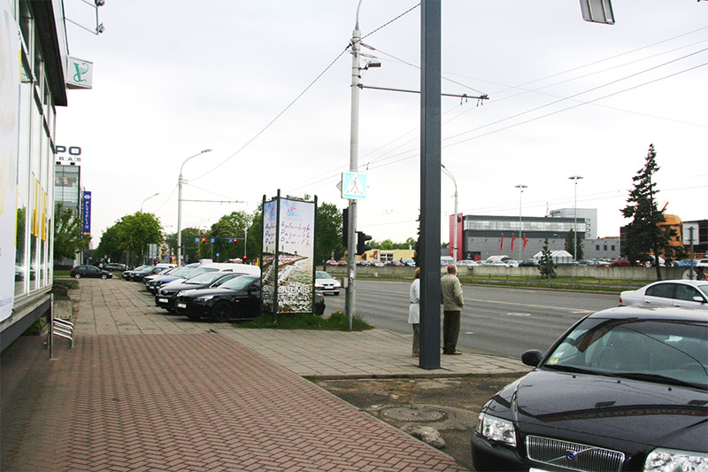 Savanorių pr. / Uosio g. prieš „Maxima“, Kaunas