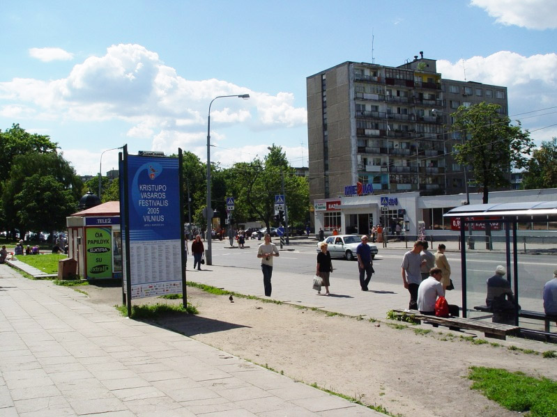 Savanorių pr. transporto stotelė „Savanorių“ prieš „Maxima“, Vilnius